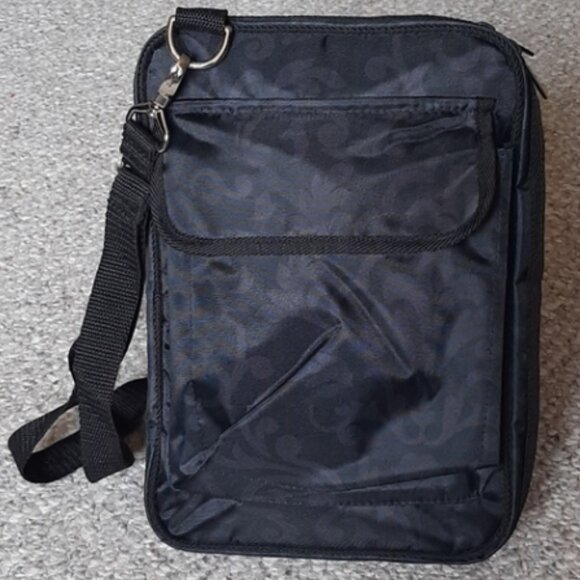 thirty-one | Bags | Nwot Thirtyone Crossbody Bag | Poshmark